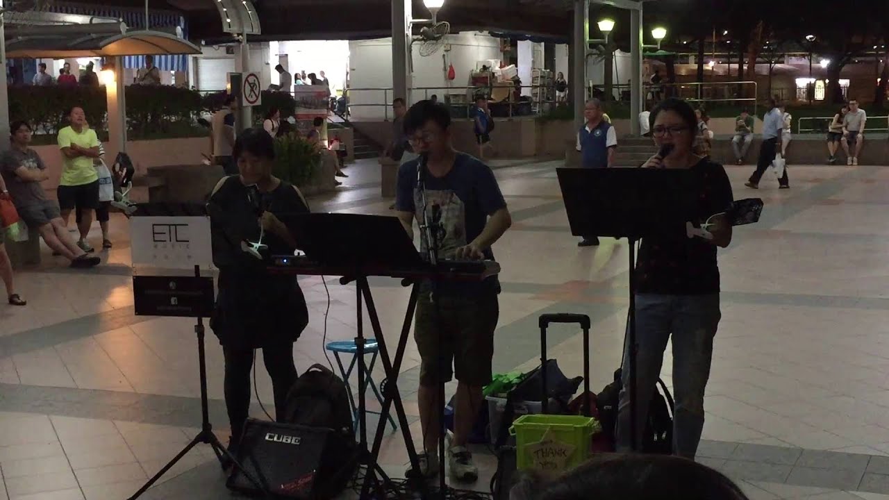 回家 - Joey Wee 惠 (Street Busking) - YouTube