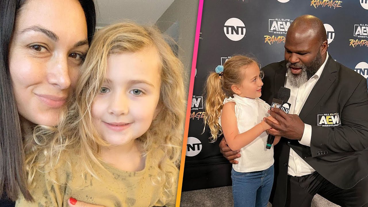 Watch Brie Bella's Daughter Turn Into a Red Carpet REPORTER! - YouTube