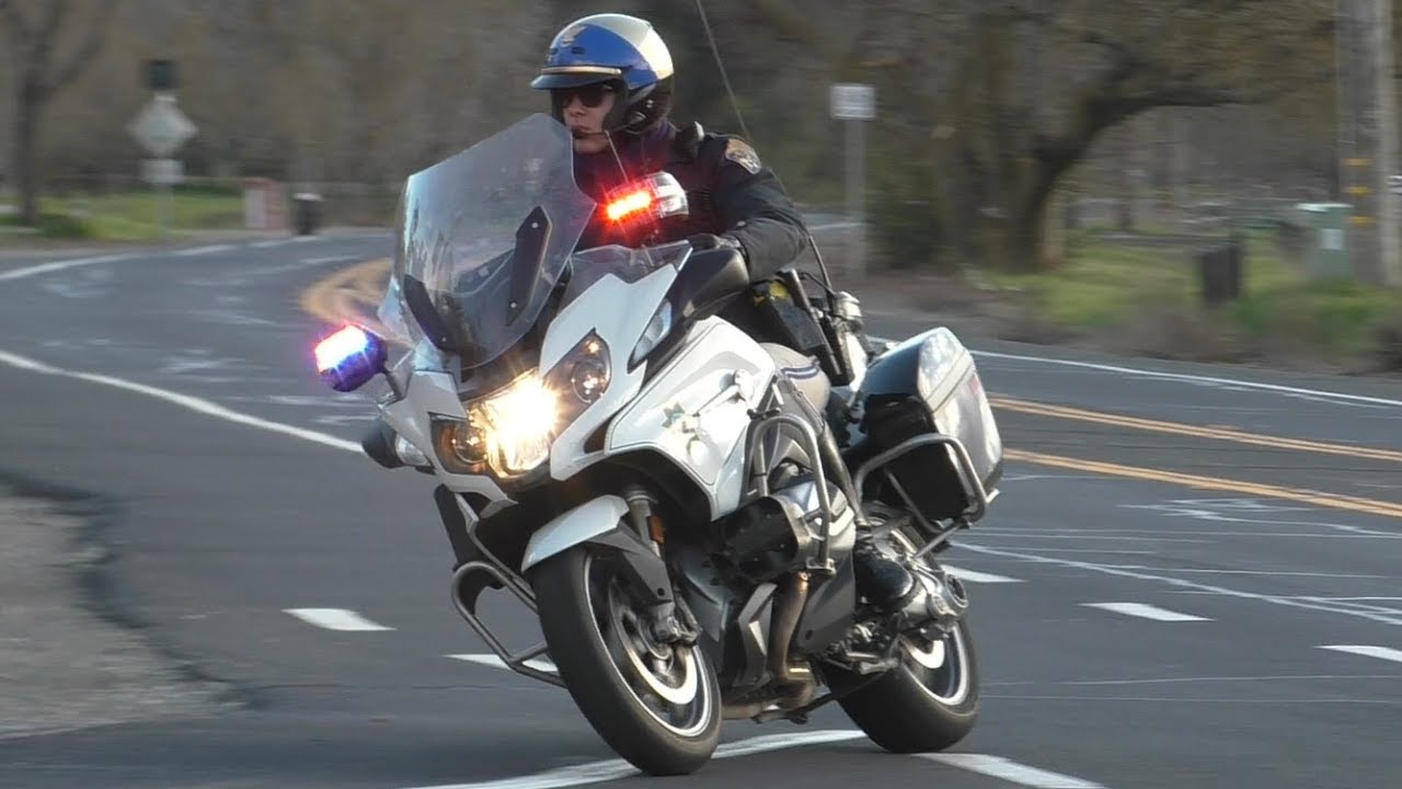 CHP Motor Unit Responding Code 3 - YouTube