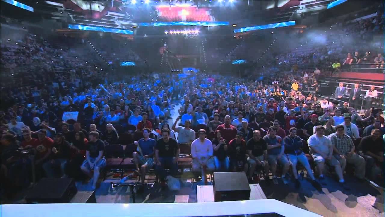 Happy Birthday Faker - MSI Crowd Sing Happy Birthday to Faker - YouTube