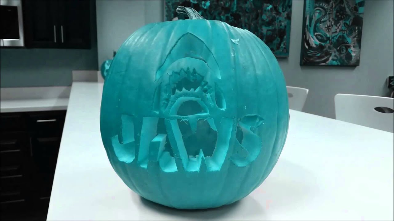 Freaky Psychedelic Jaws Pumpkin - YouTube