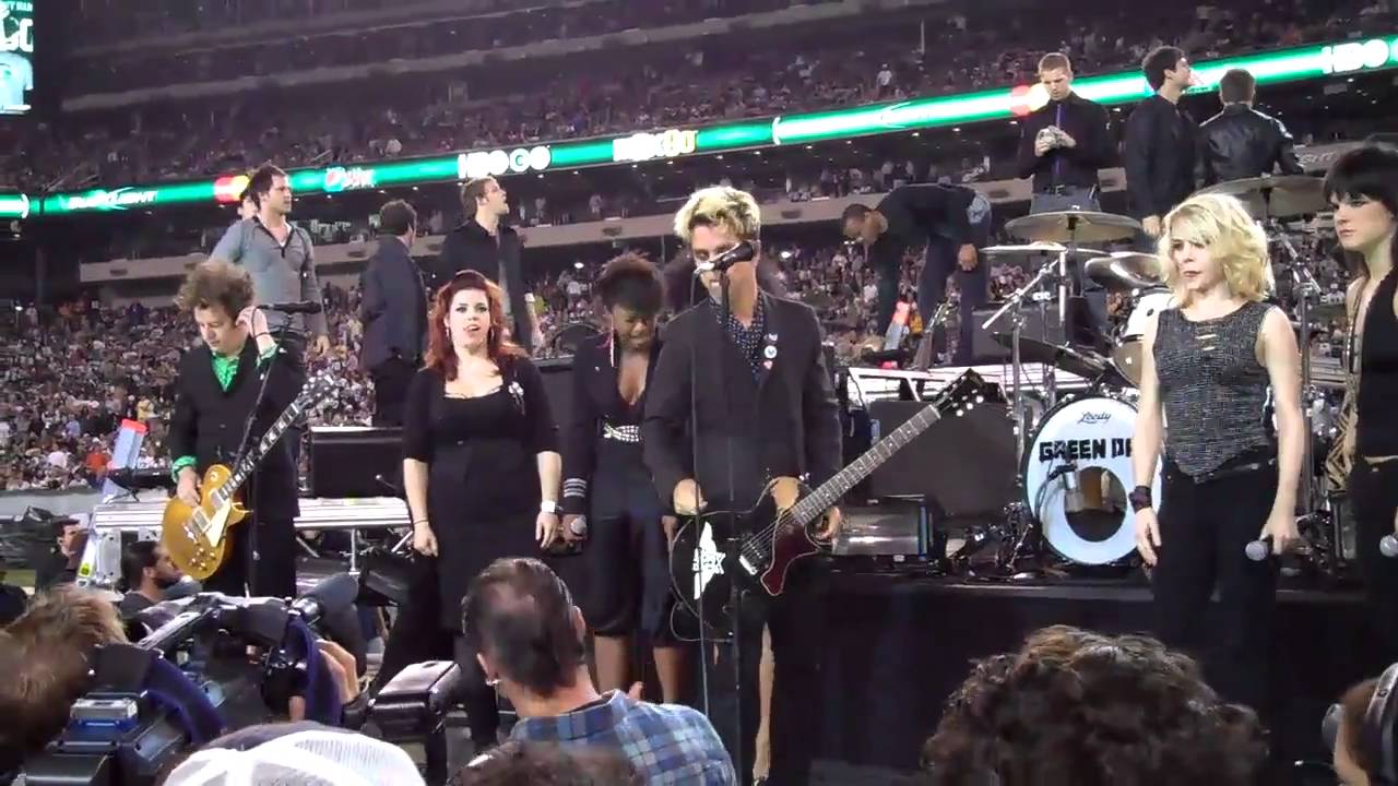 MNF Halftime Performance - YouTube