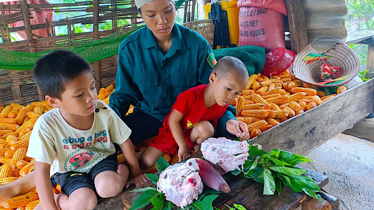 Vietnamese village cooking || Cook pig's head, pig's brain and tongue ...