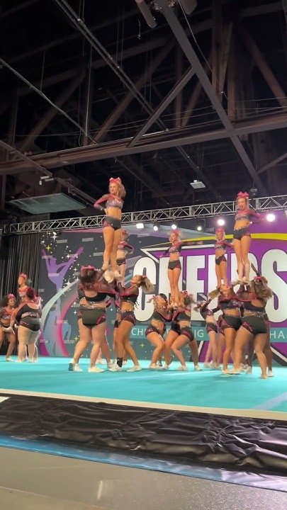 Cheer Extreme Lady Lux HITS CheerSport 2023 - YouTube