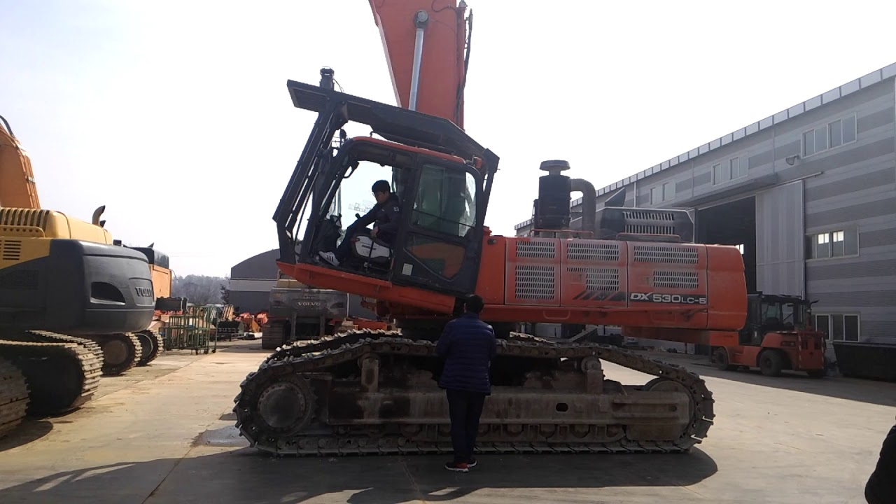 Doosan AM Demolition DX340DM 2 - YouTube