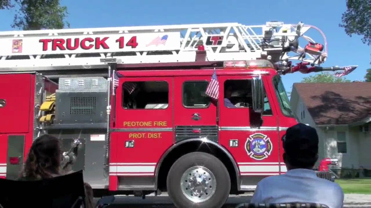 Peotone Fire Department at Beecher Parade - YouTube