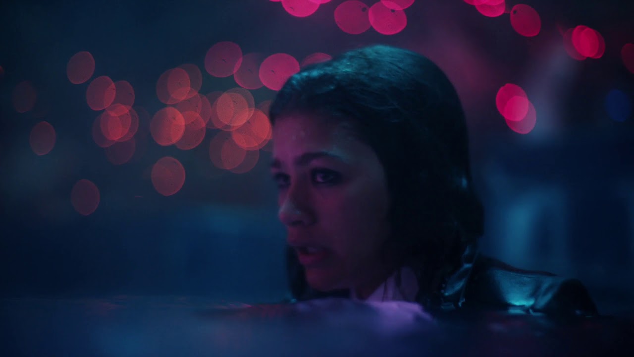 jules and rue underwater kiss / pool scene 1x06 euphoria 1080p logoless ...