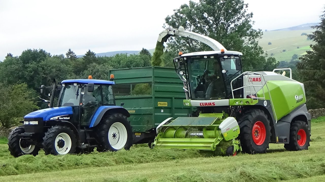 Lifting Grass on Slopes - Claas Jaguar 860, New Hollands, Case & Massey ...