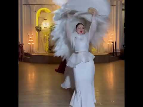 فرحك بعد ما اتريقتي علي افراح صحابك كلهم