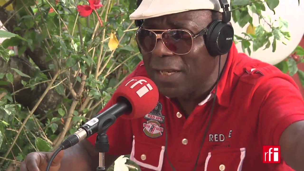 Bailly Spinto répond à Claudy Siar - Couleurs Tropicales - YouTube