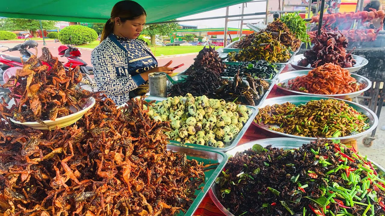 Let's Go to Eat Fried Insects, Popular Selling Insects Spicy Chili, So ...