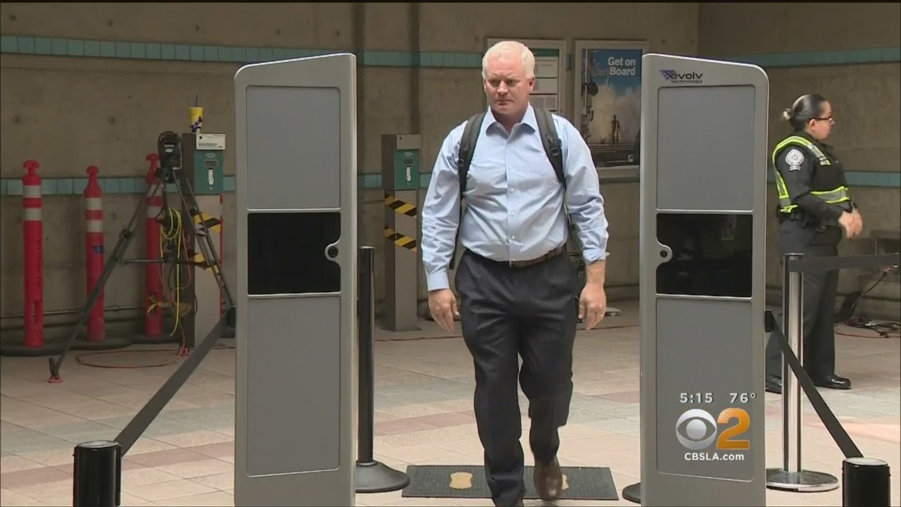 LA Metro Tests High Tech Body Scanner - YouTube