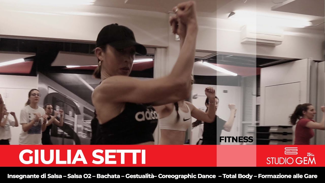 // SEMPRE IN FORMA // Giulia Setti // Fitness // Studio Gem Milano Live - YouTube