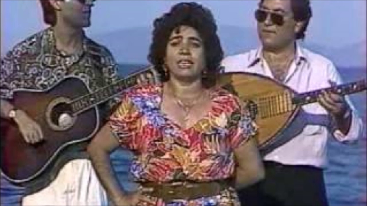ΟΙ ΧΙΟΝΙΕΣ - YouTube