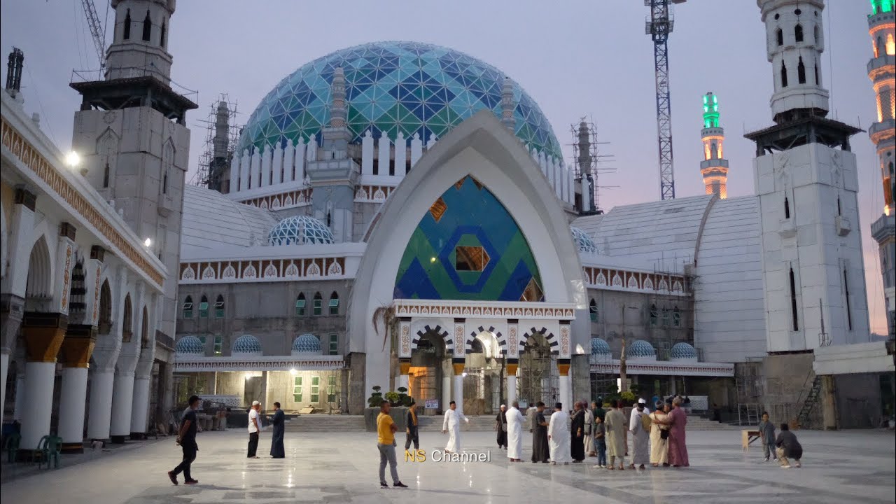 The Sadik Grand Mosque is a massive mosque complex located in Zamboanga ...