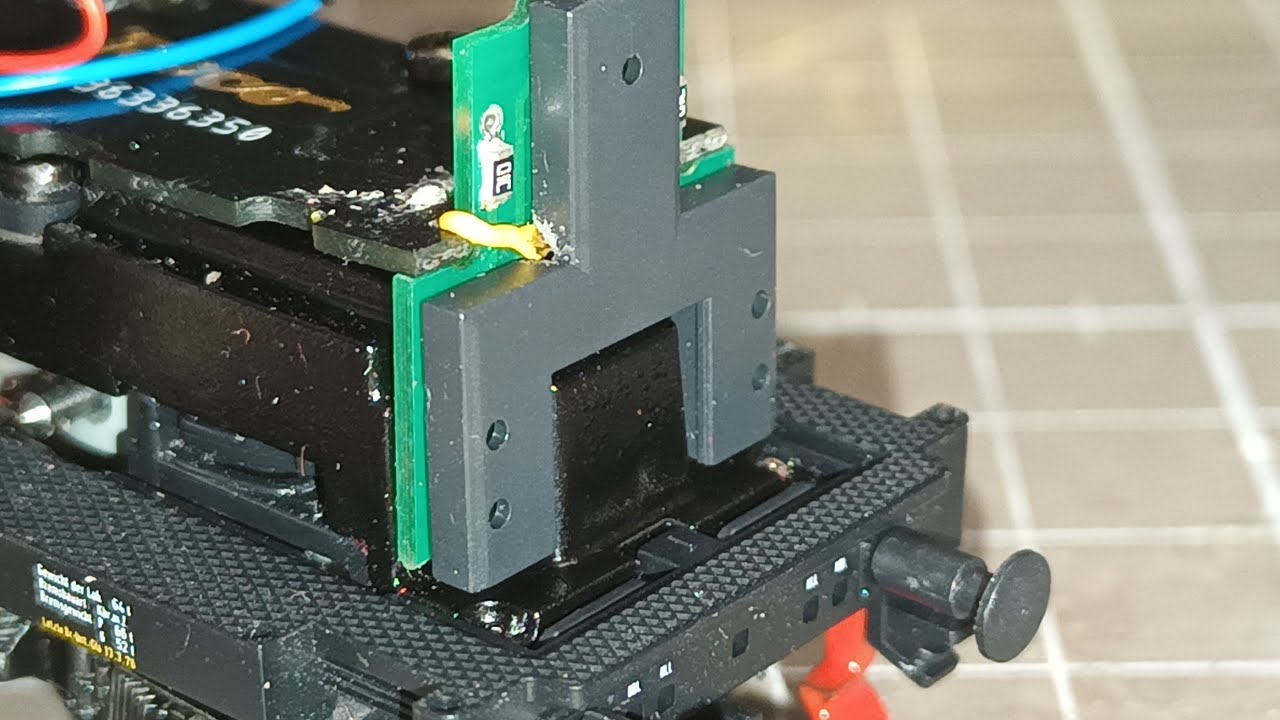 V100 der DR von Roco spur TT Rangierlicht unten Rechts beidseitig in ...