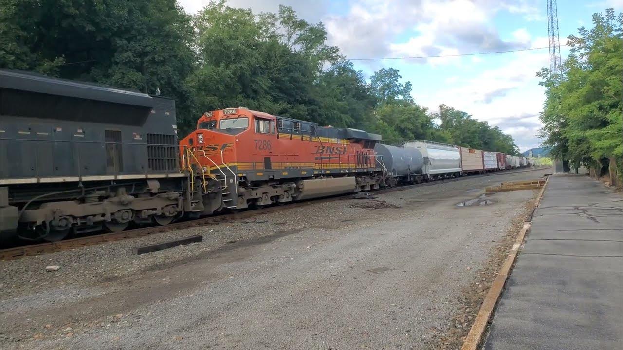 Norfolk Southern #1045 leads a 96 car manifest at Lewistown, PA (08/31/2023) - YouTube