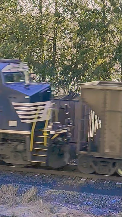 4074 and 4729 NS Locomotives - YouTube