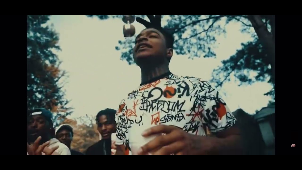 Big WaP- Walk Em down (Live Performance) @SNGFilmz - YouTube