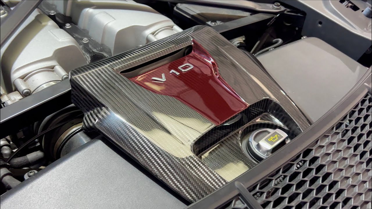 Installing our Carbon Fibre Engine Cover for Audi R8 V10 - YouTube