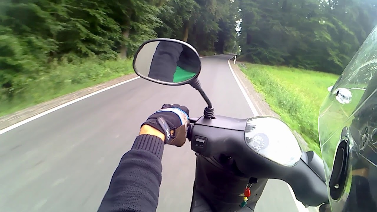Piaggio Zip SP2 Wheely 1 - YouTube