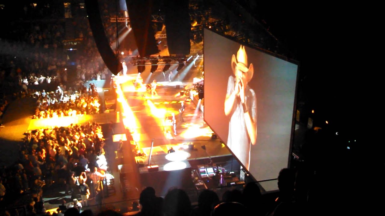 Jason Aldean Tonight Looks Good on You - YouTube