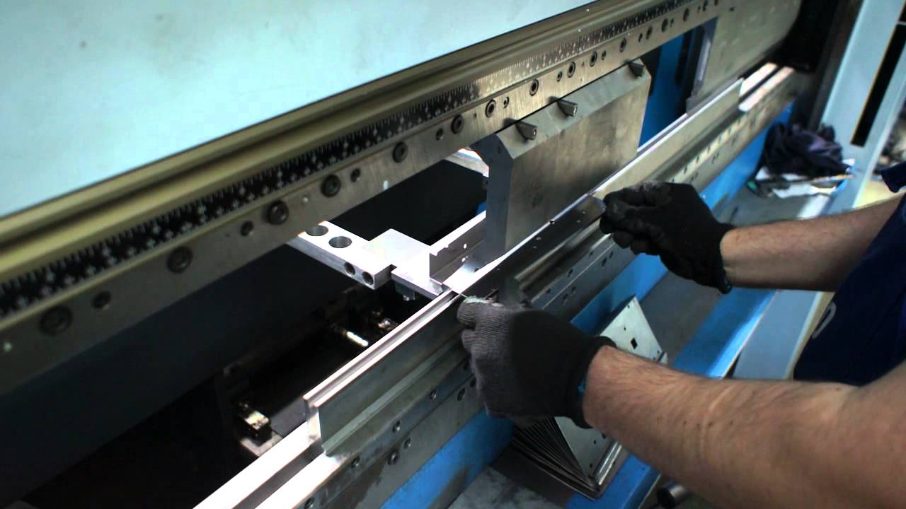 Sporter receiver CNC bending - YouTube