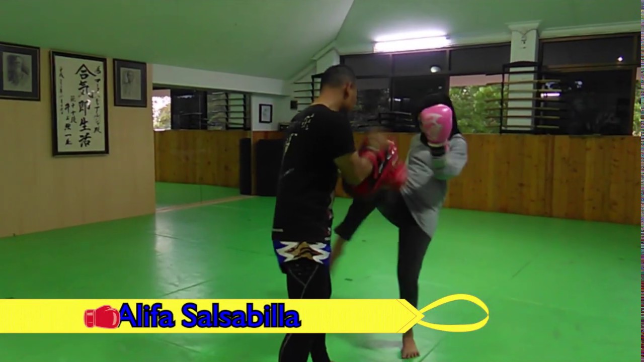 Testimoni Member Bumi Muay Thai Bandung - Alifa - YouTube