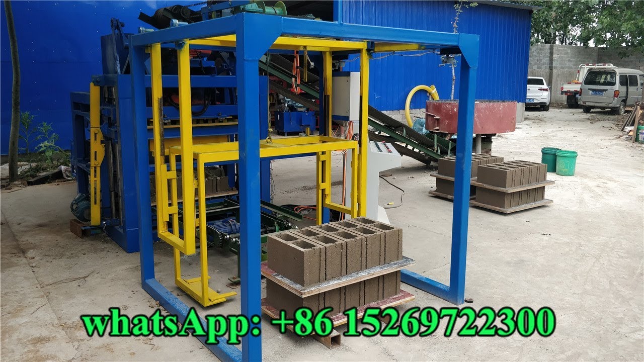 QT4-25 automatic CHB brick maker, concrete hollow block machine - YouTube