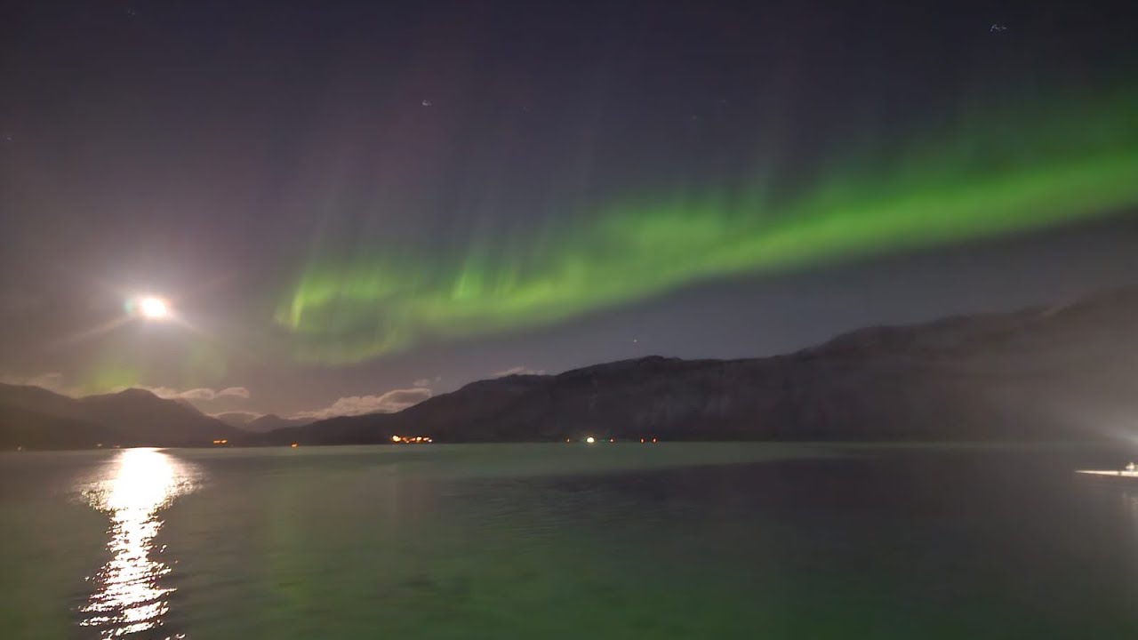 Fishing under the amazing Northern lights - YouTube