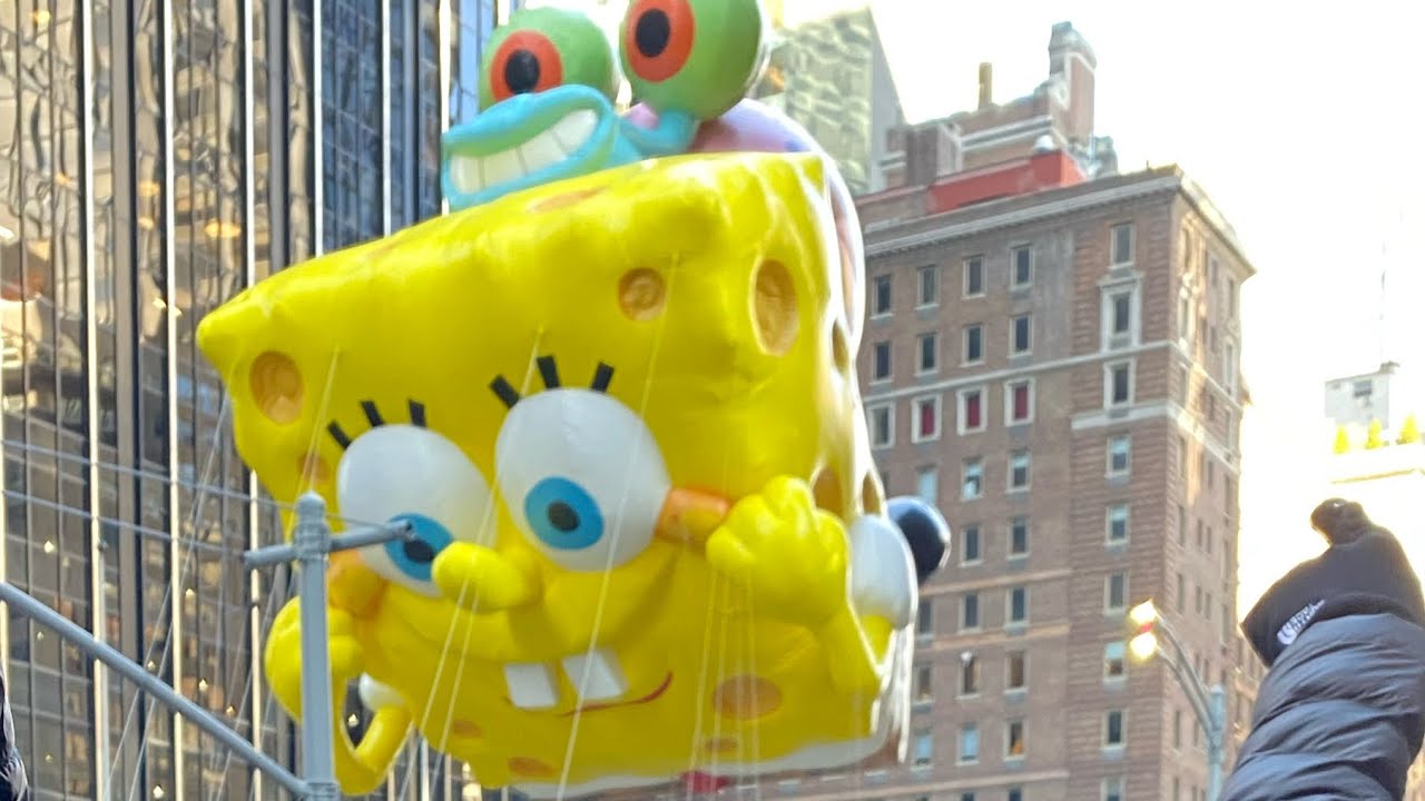 It’s a bird it’s a plan it’s a giant SpongeBob - YouTube