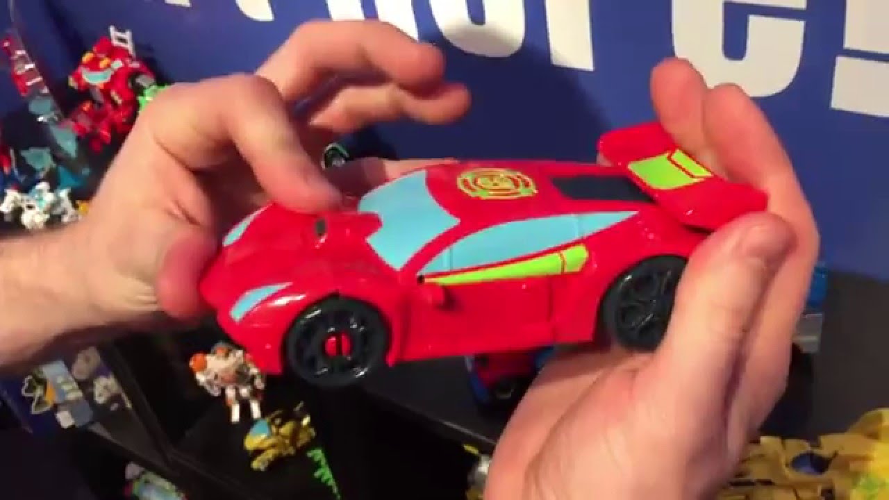 Toy Fair 2016 Hasbro Showroom: Rescue Bots Sideswipe demonstration ...