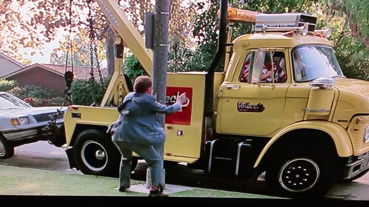 Ed Rooney's Car Gets Towed - YouTube