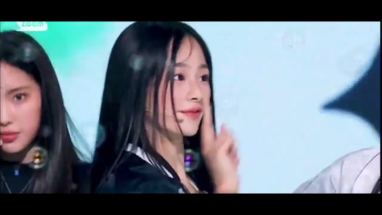 Danielle Marsh unstraight moment kay Minji Kim - YouTube