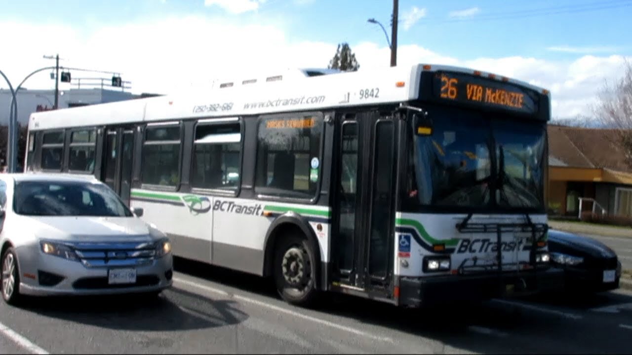 BC Transit 1998 New Flyer D40LF - 9842 - YouTube