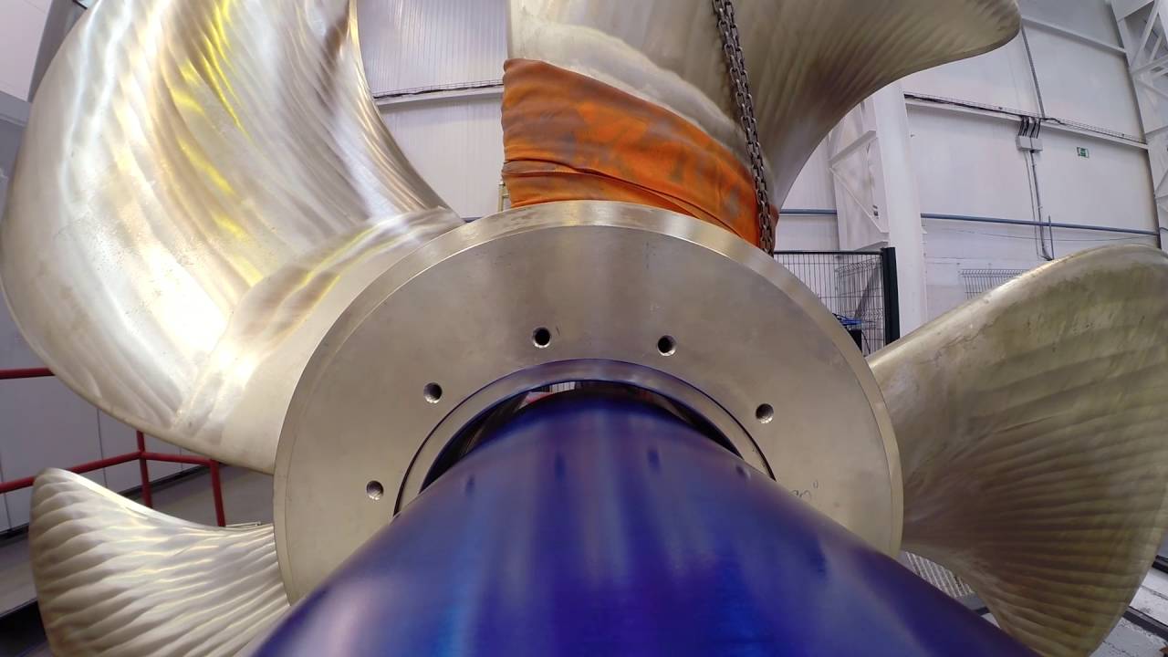 Propeller Manufacturing in Santander | Wärtsilä - YouTube