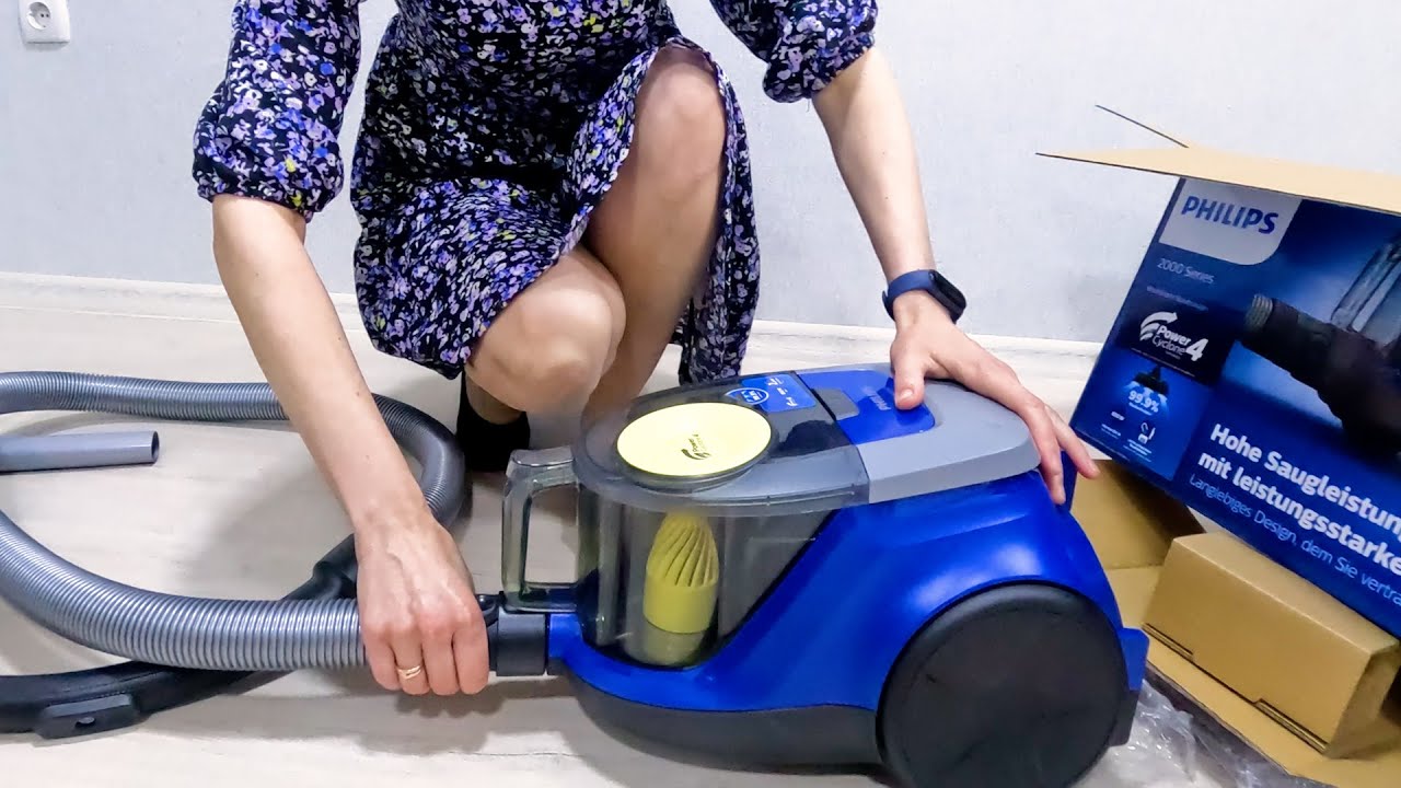 Unpacking the Philips 2000 Series XB2125/09 Bagless Vacuum Cleaner ...