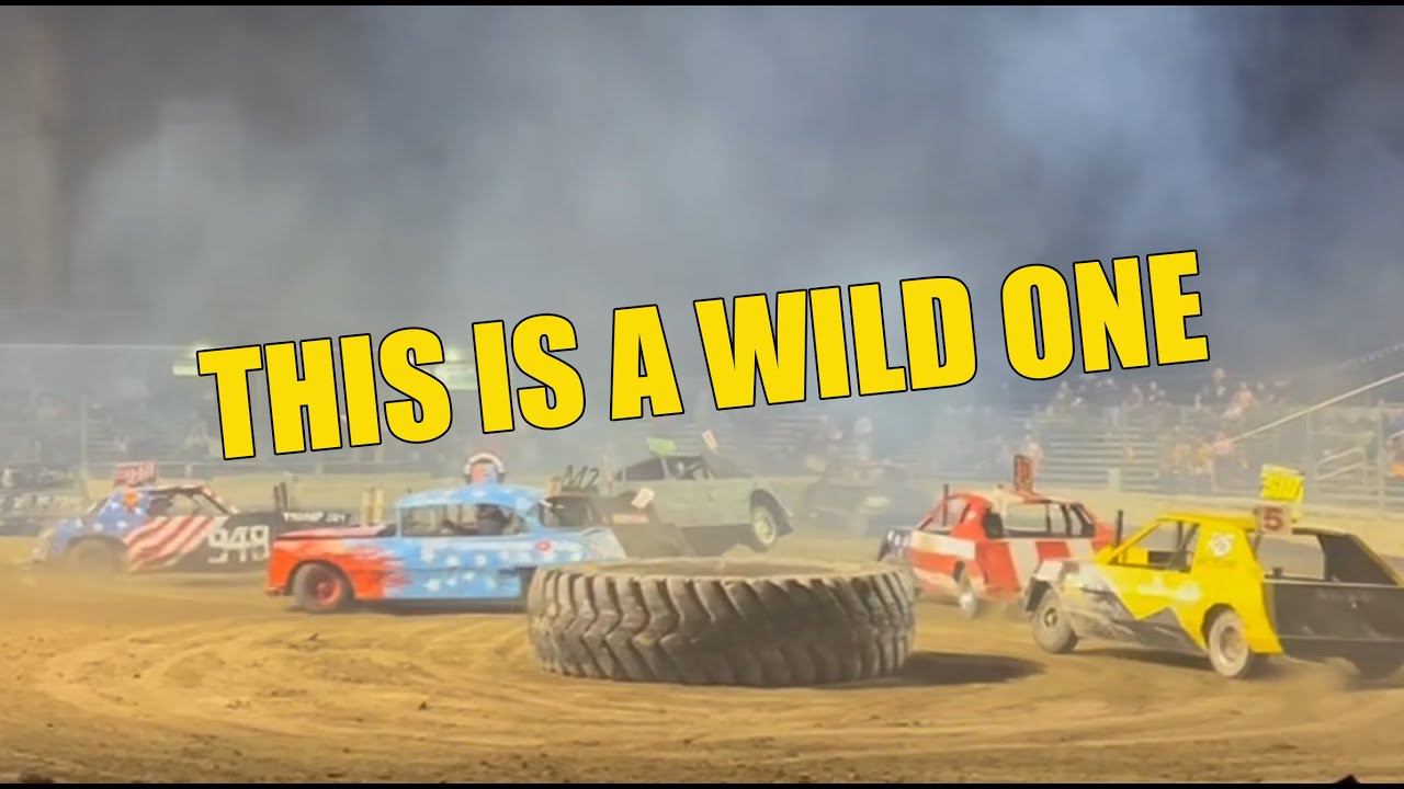 This was some hard hitting figure 8 racing. Munger Mi USA figure 8 ...