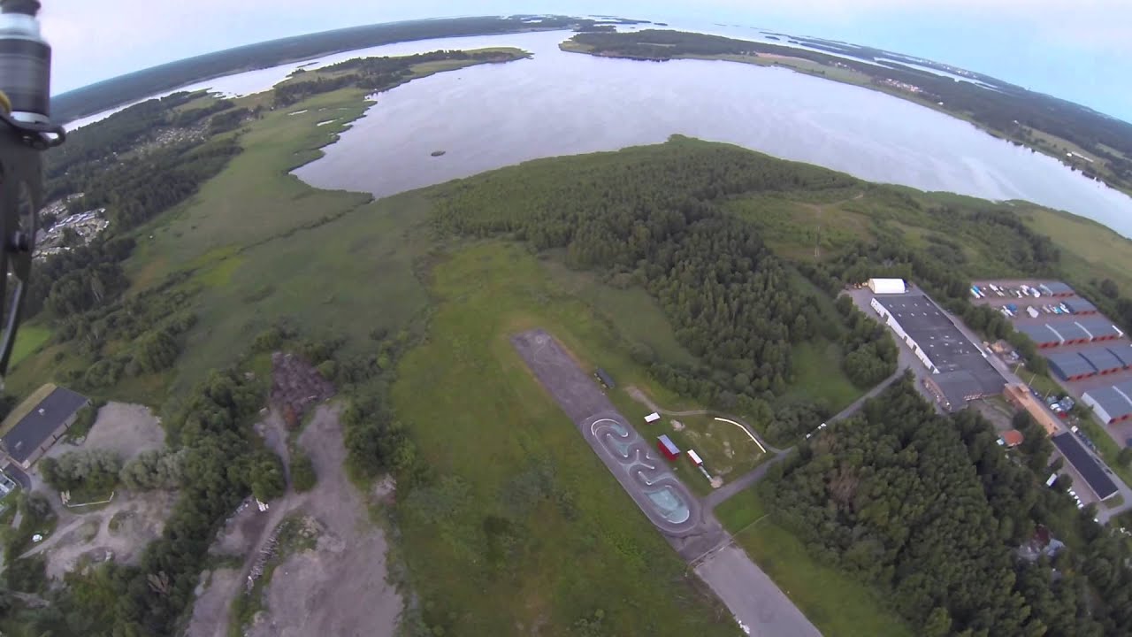 FPV flight chasing a HK Bixler with quad and Gopro Hero3 - YouTube