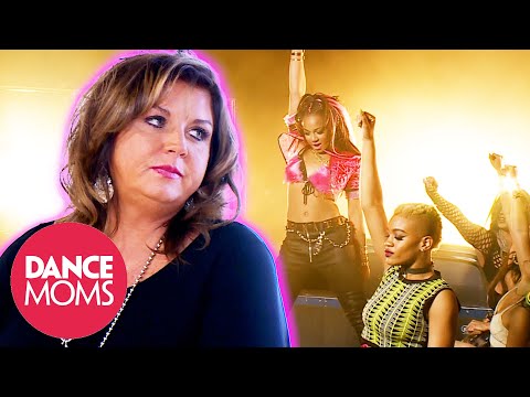 Are the Moms JEALOUS of Nia’s Music Career?! (S5 Flashback) | Dance Moms