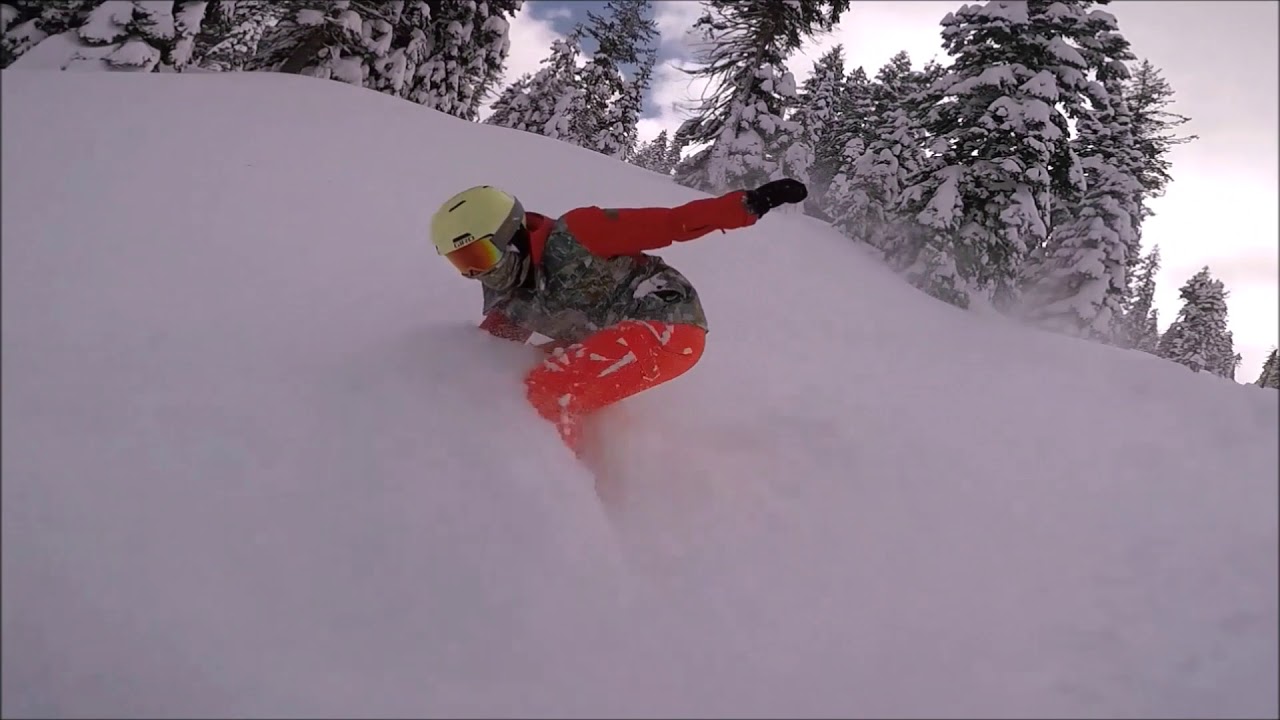 Deep deep deep powder: snowboarding paradise in Tahoe, California - YouTube
