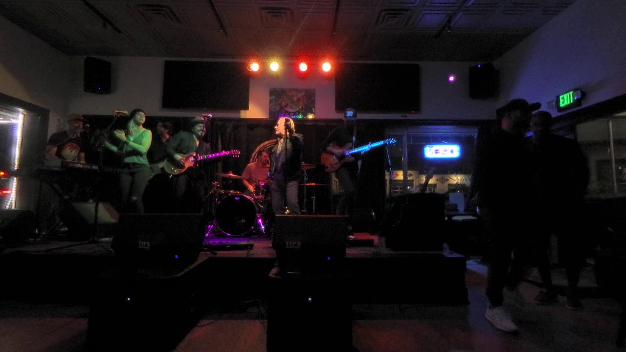 Adam Aguilar live at VZDS - YouTube