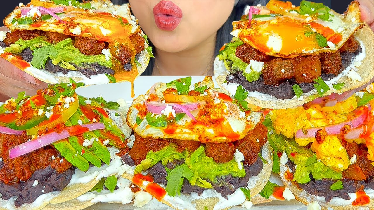 ASMR COLORFUL TOSTADAS WITH CHORIZO & SOFT FRIED EGGS (EATING SOUNDS) MUKBANG | ASMR Phan - YouTube