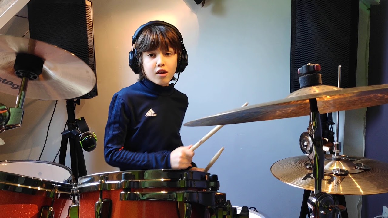 Arthur Drummer - YouTube