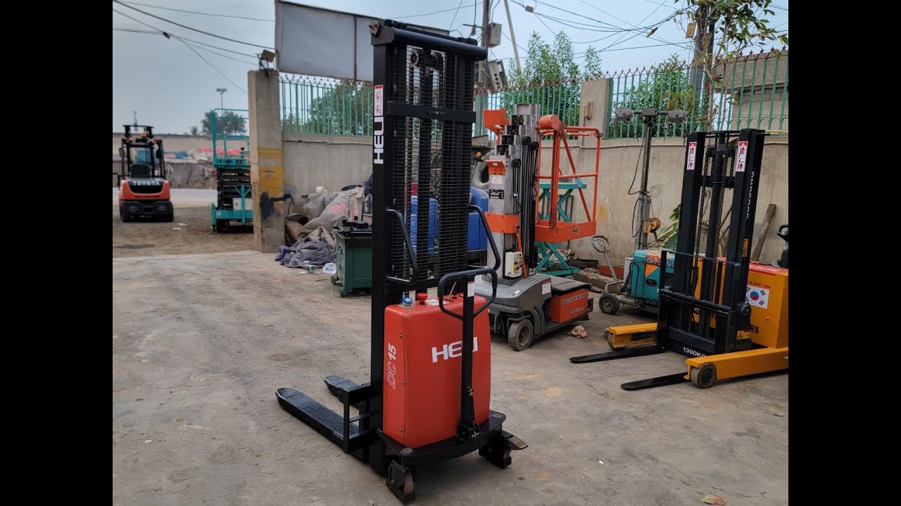 HELI CBS15J 1.5 Ton Semi Electric Stacker Lifter for Sale in Karachi ...