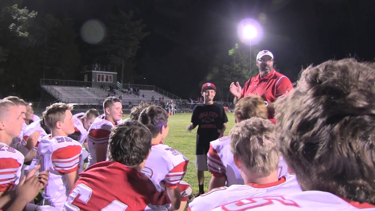 South Portland Red Riots edge the Scots - YouTube