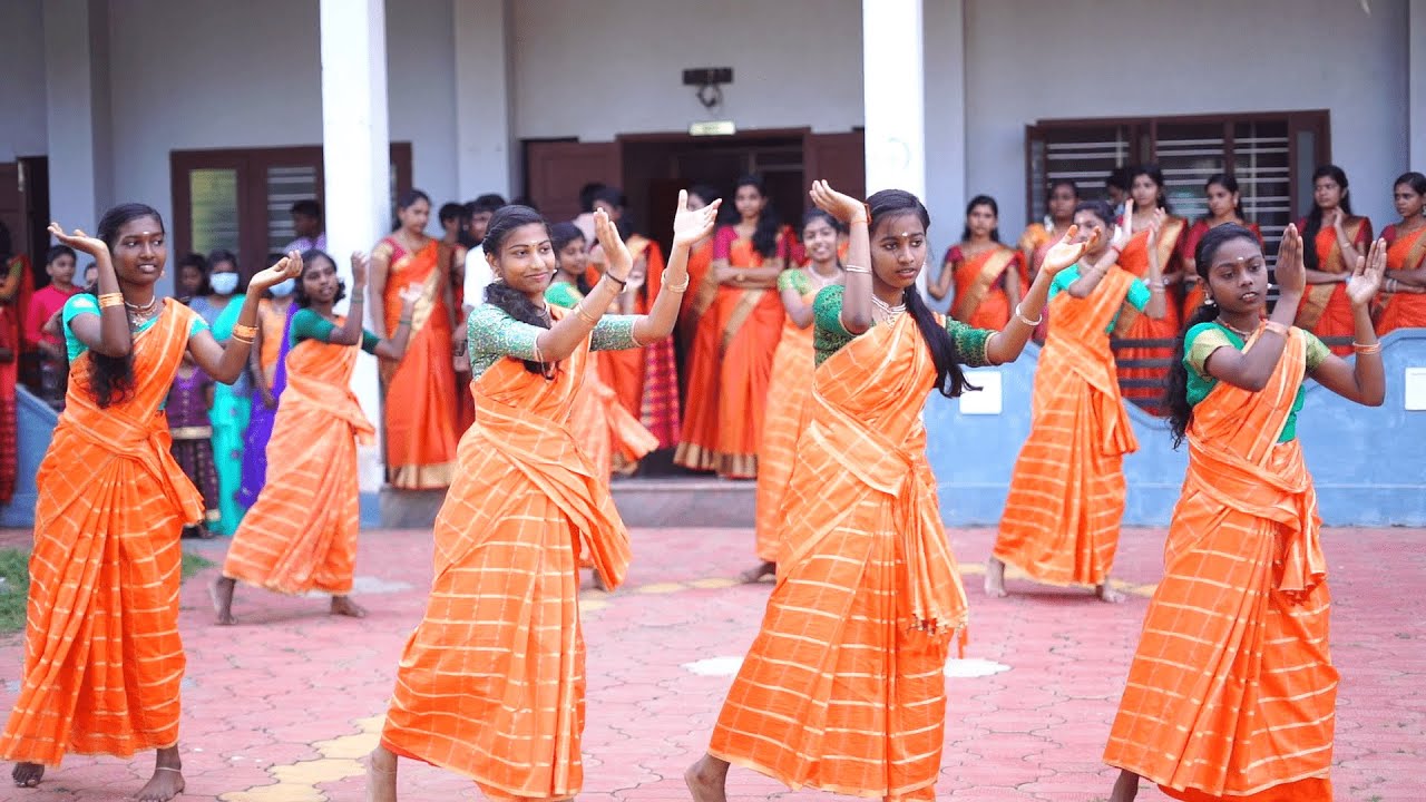 Pongal Traditional dance | Kummi dance | RPA Central School (Senior ...
