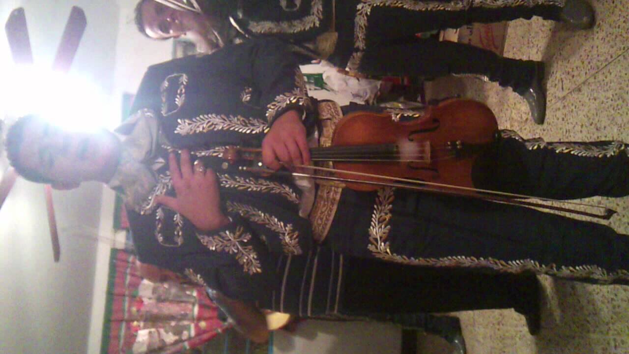 Mariachi lucero de la ma ana no - YouTube
