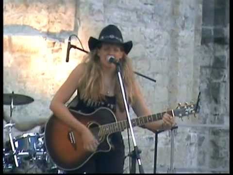LIANE EDWARDS " live " Cruas Ardeche . Video Par Rocky - YouTube