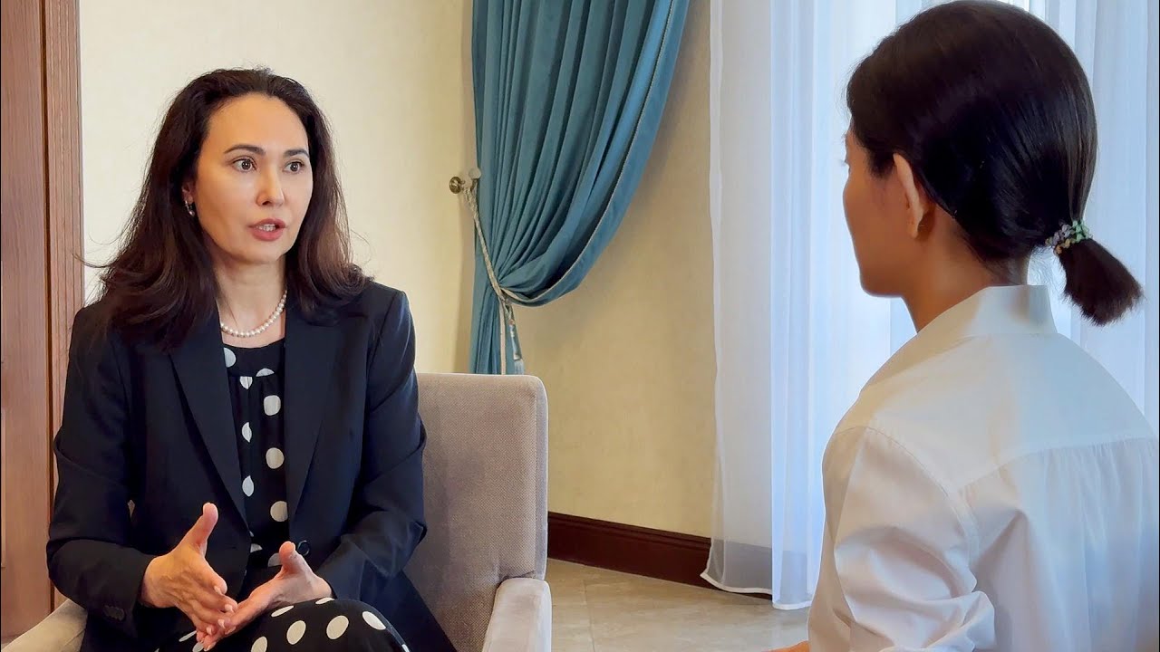 China Chat | "President Xi is a true model of leadership" - YouTube